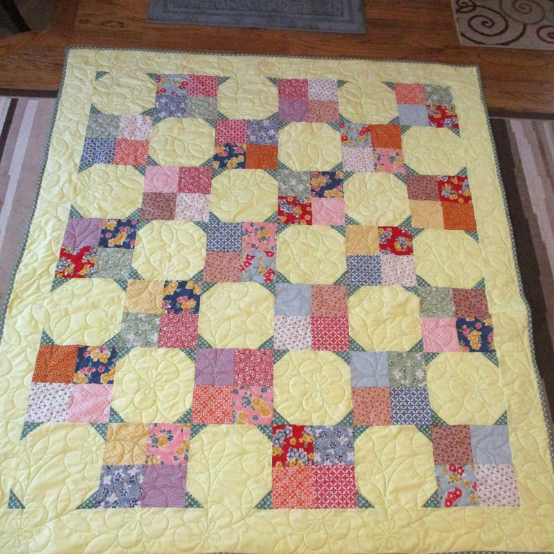 Snowball Quilt - Etsy