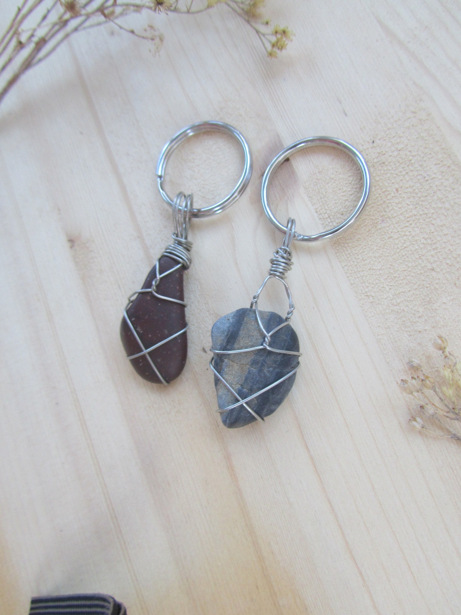 Beach Stone Keychain Natural Wire Wrapped Keychain Banded - Etsy