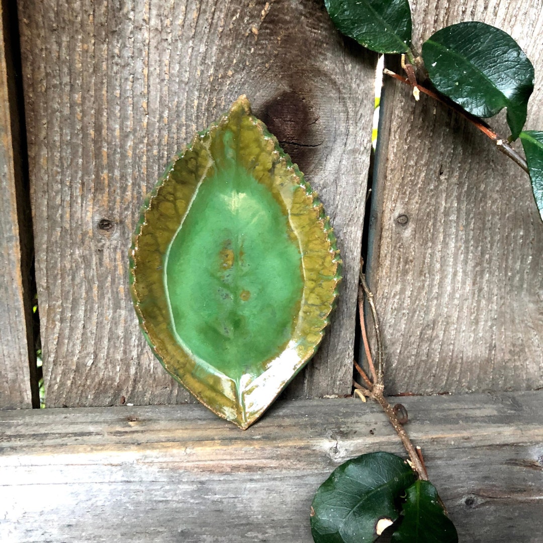 Handmade Real Hydrangea Leaf Ring Dish, Ceramic Soap Hydrangea Leaf ...