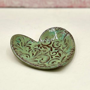 Heart Dish, Heart-shaped Ceramic Bowl, Handcrafted Pottery Heart Dish ...