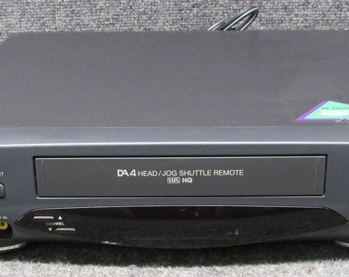 Goldstar GVR-E445 Mono VHS VCR Vhs Player With Remote Control & Cables ...