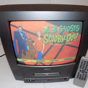Funai Wd13d5 13 Inch Color CRT TV DVD Combo Television With Funai Wd13d5 13 Inch Color CRT TV DVD Combo Television With