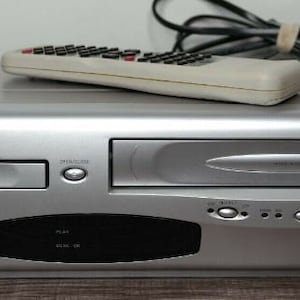 Emerson EWD2203 DVD VCR Combo Dvd Player Vhs Player With Remote Control ...