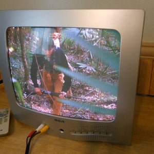 RCA E13320 13 Inch CRT TV 13 Color Tv With Remote Nice | Etsy