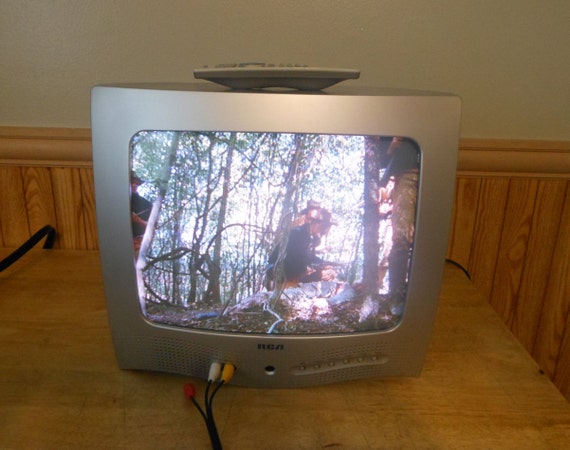 RCA E13320 13 Inch CRT TV 13 Color Tv With Remote Nice | Etsy