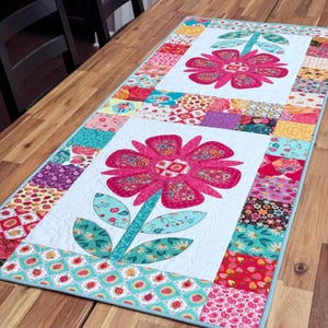 Big Blooms - an Applique Quilt Pattern - Runner - Digital Pattern PDF ...