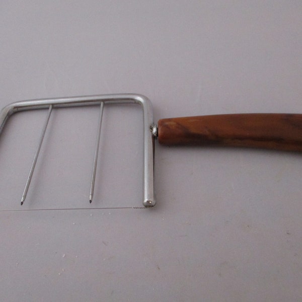 Bakelite Cake Cutter - Etsy