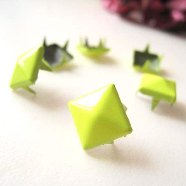 Pyramid Stud Rivet - Etsy