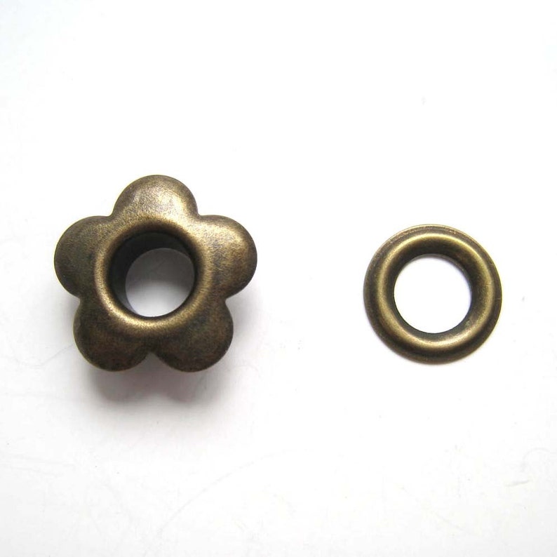 5mm Hole Antique Brass Bronze Floral Eyelet Grommet - Pack of 50 Sets ...
