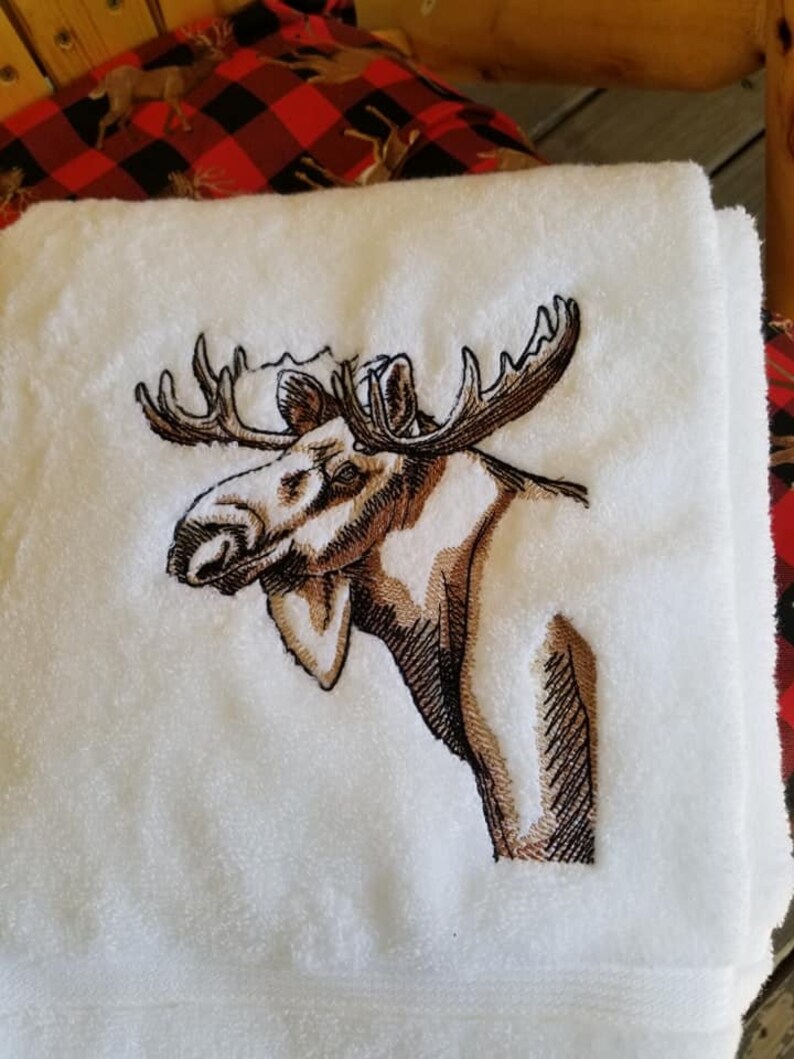 Moose Bath Towel Set - Etsy