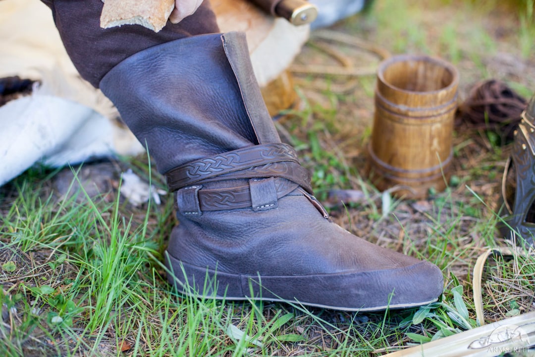 Armstreet Viking Boots in Embossed Leather LARP SCA Ren Fest Cosplay ...