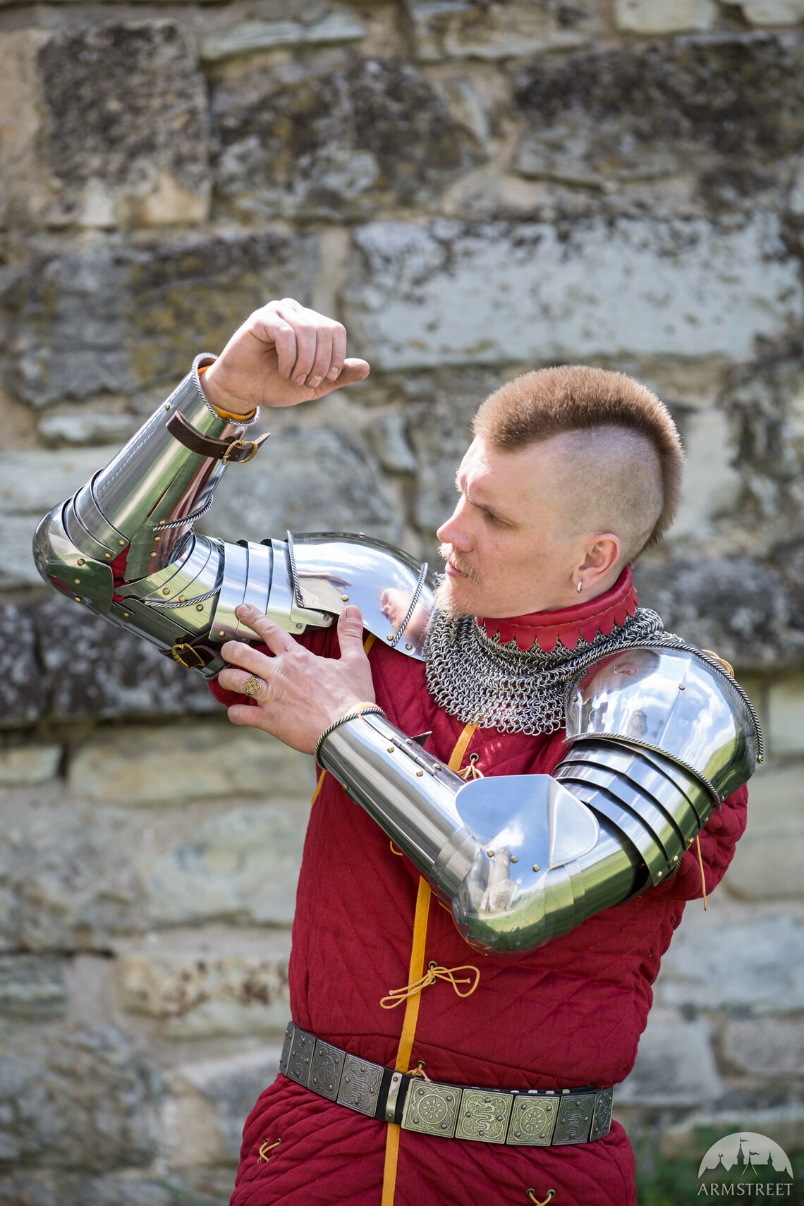 Errant Squire II paladin Enclosed Arm Harness and Pauldrons - Etsy UK