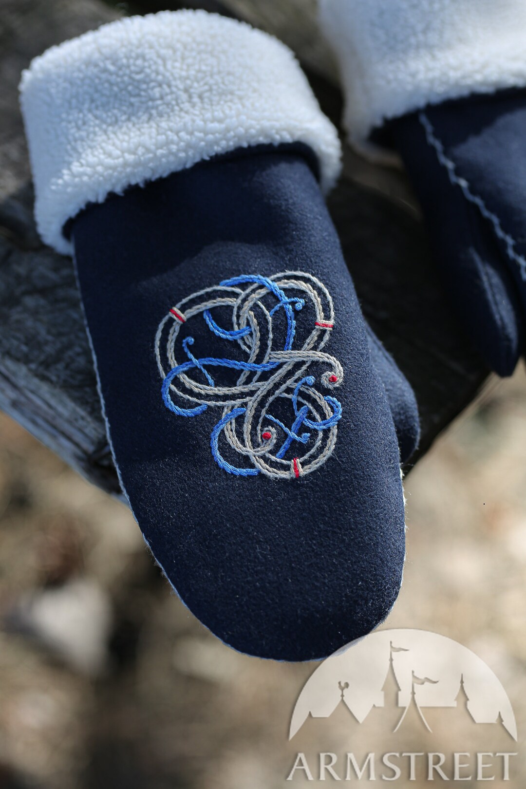 Armstreet Viking Embroidered Woolen Mittens girda the Snowdancer LARP ...