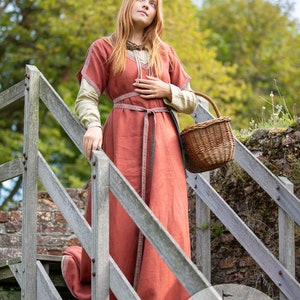 Armstreet Medieval Linen Overdress With V-neck ilse the Bright Viking ...