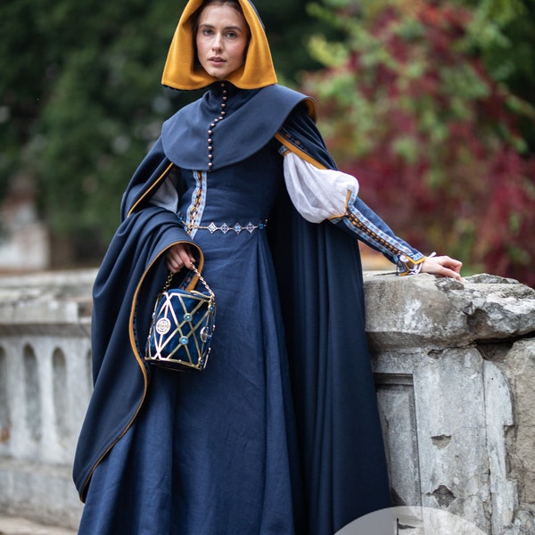 Renaissance Garb - Etsy