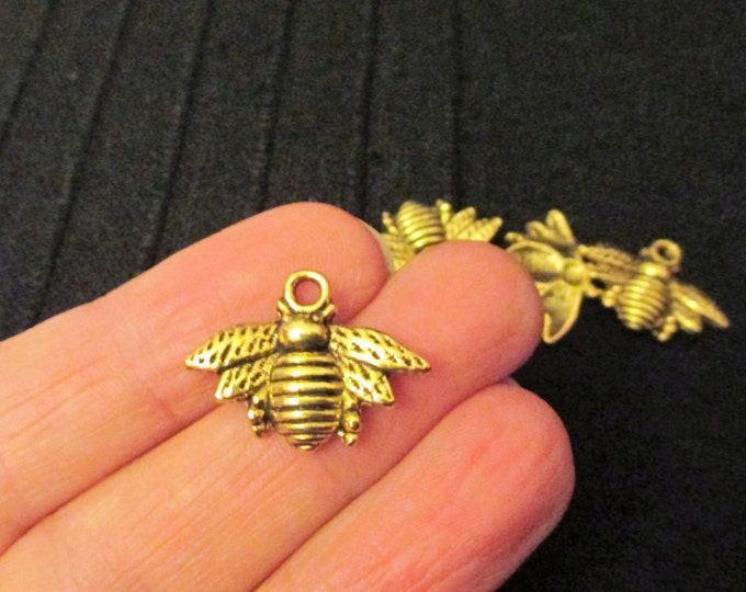 Pack of 10 Gold Tone Honeycomb Bee Metal Pendant Charm 21mm X 16mm - Etsy