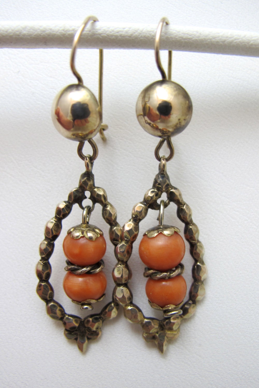 Vintage Coral and 10-14kt Gold Mexican Earrings - Etsy