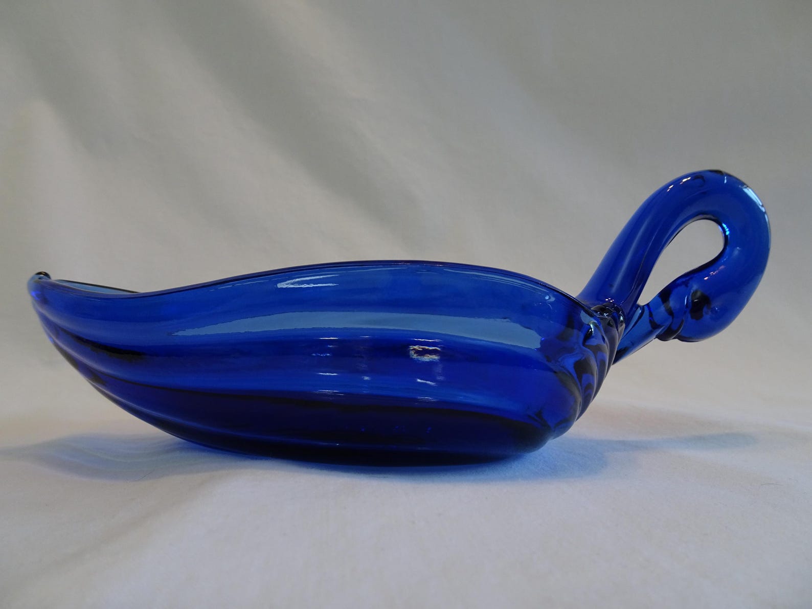 Crystolite Master Swan Ultra Blue Nut Dish, Vintage Imperial Glass ...