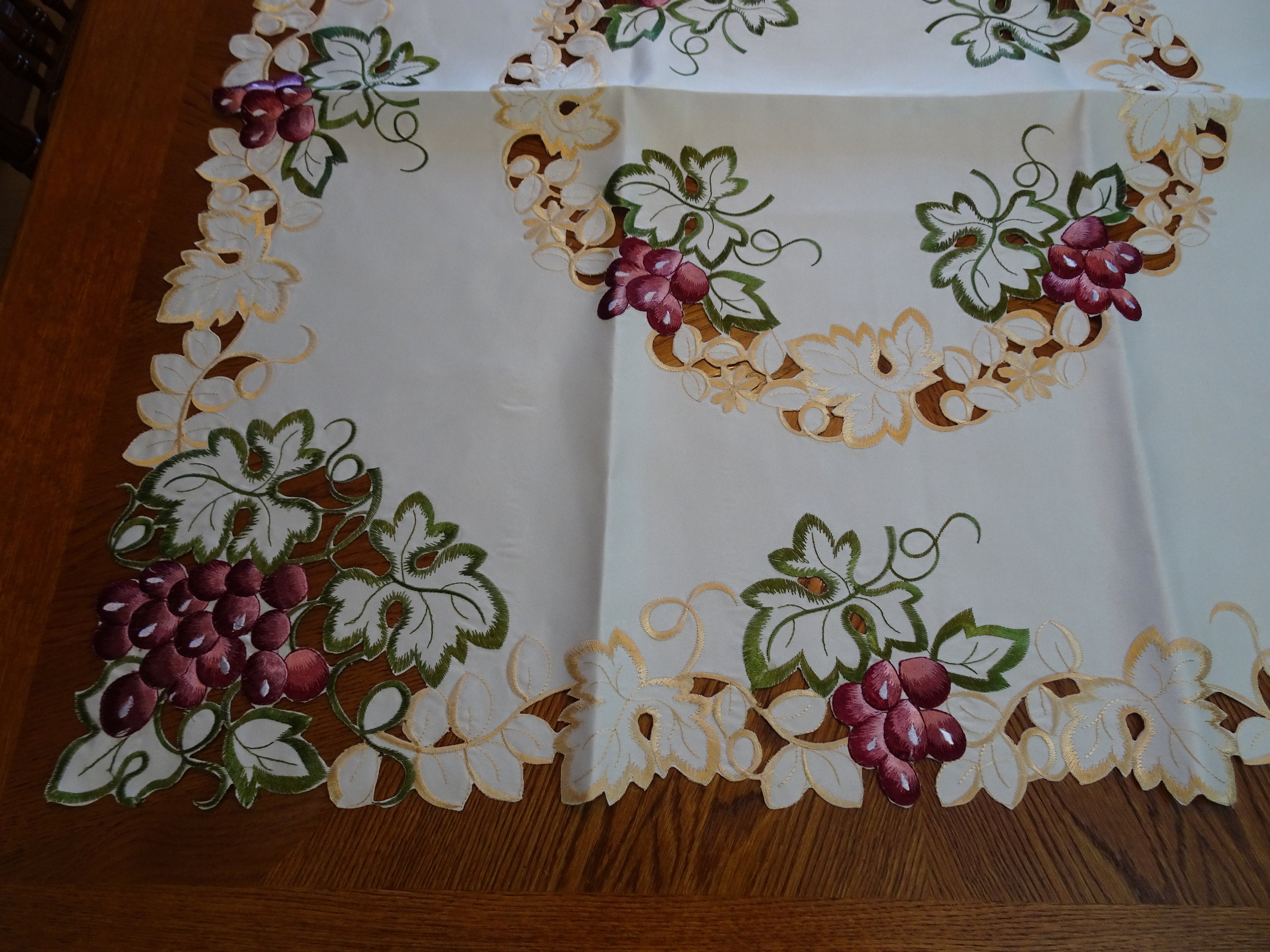 Embroidered Grapes Cutout Tablecloth, Vintage Stitched Fruit on Vines ...