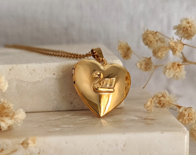Swan Locket Necklace, Princesscore Heart Locket Necklace, Personalized ...