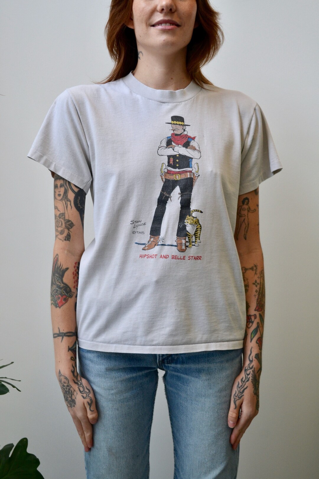 Camiseta vintage blanquecina Hipshot & Belle Star Comic - Etsy España