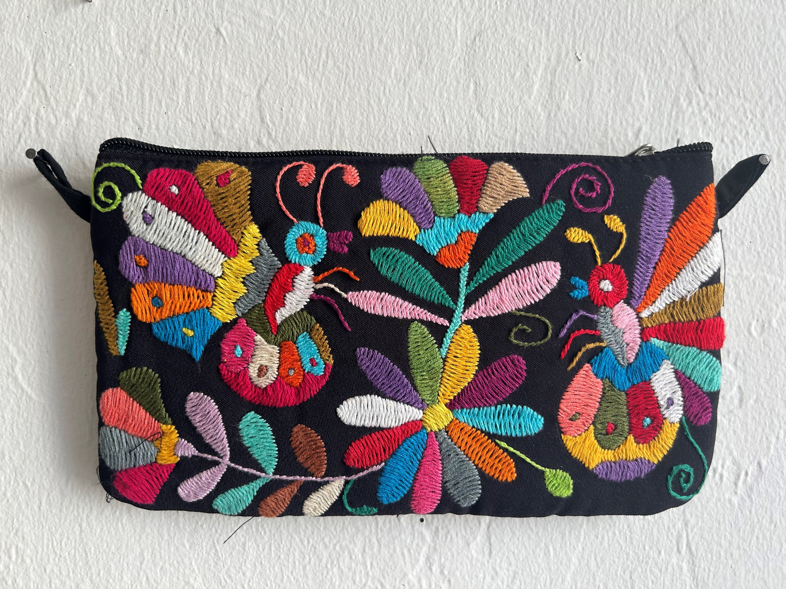 Otomi Tenango Art Hand Embroidered Floral and Bees Design - Etsy