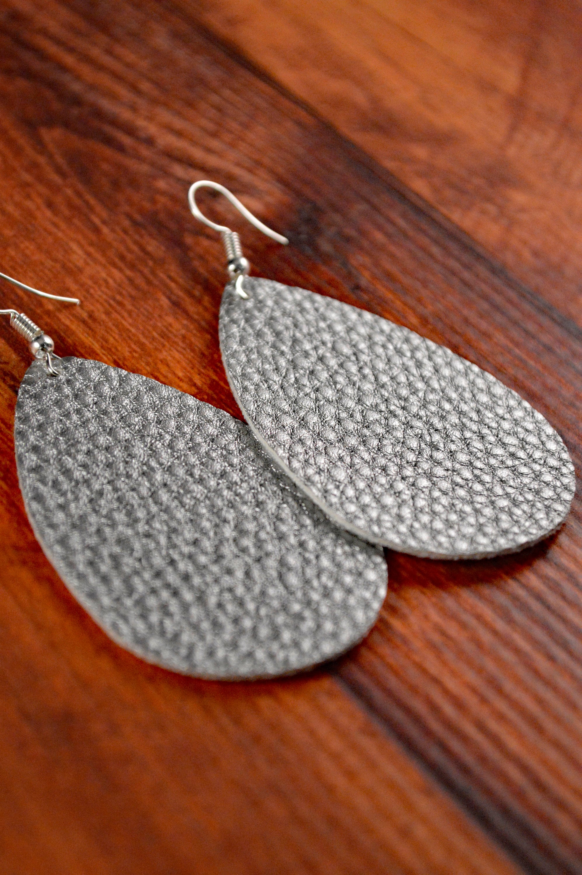 Shiny Earrings, Shiny Jewelry, Shiny Leather, Silver Earrings, Silver ...