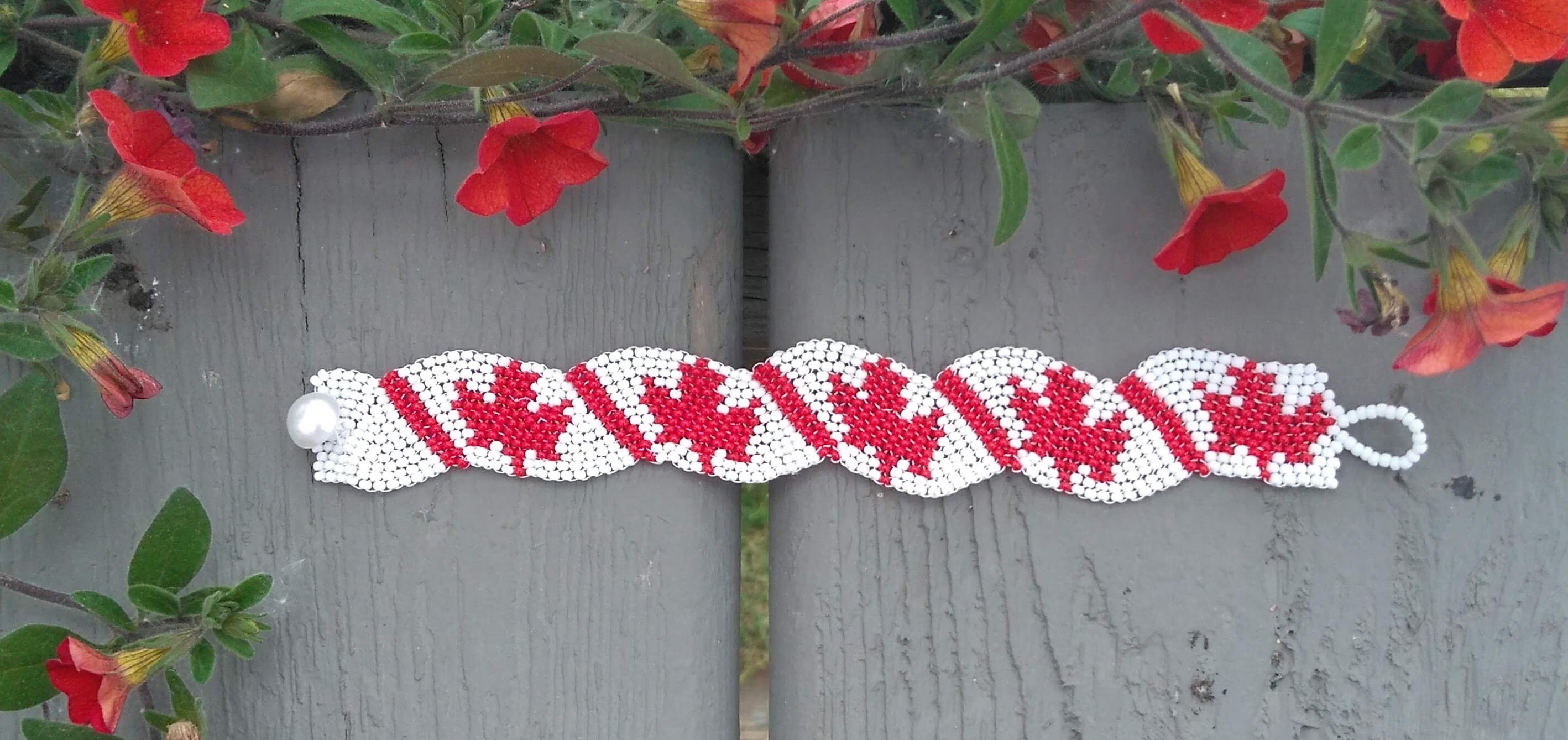 Waving Canadian Flag Beaded Bracelet Pattern - Etsy