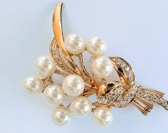 Fabulous Brooch - Etsy
