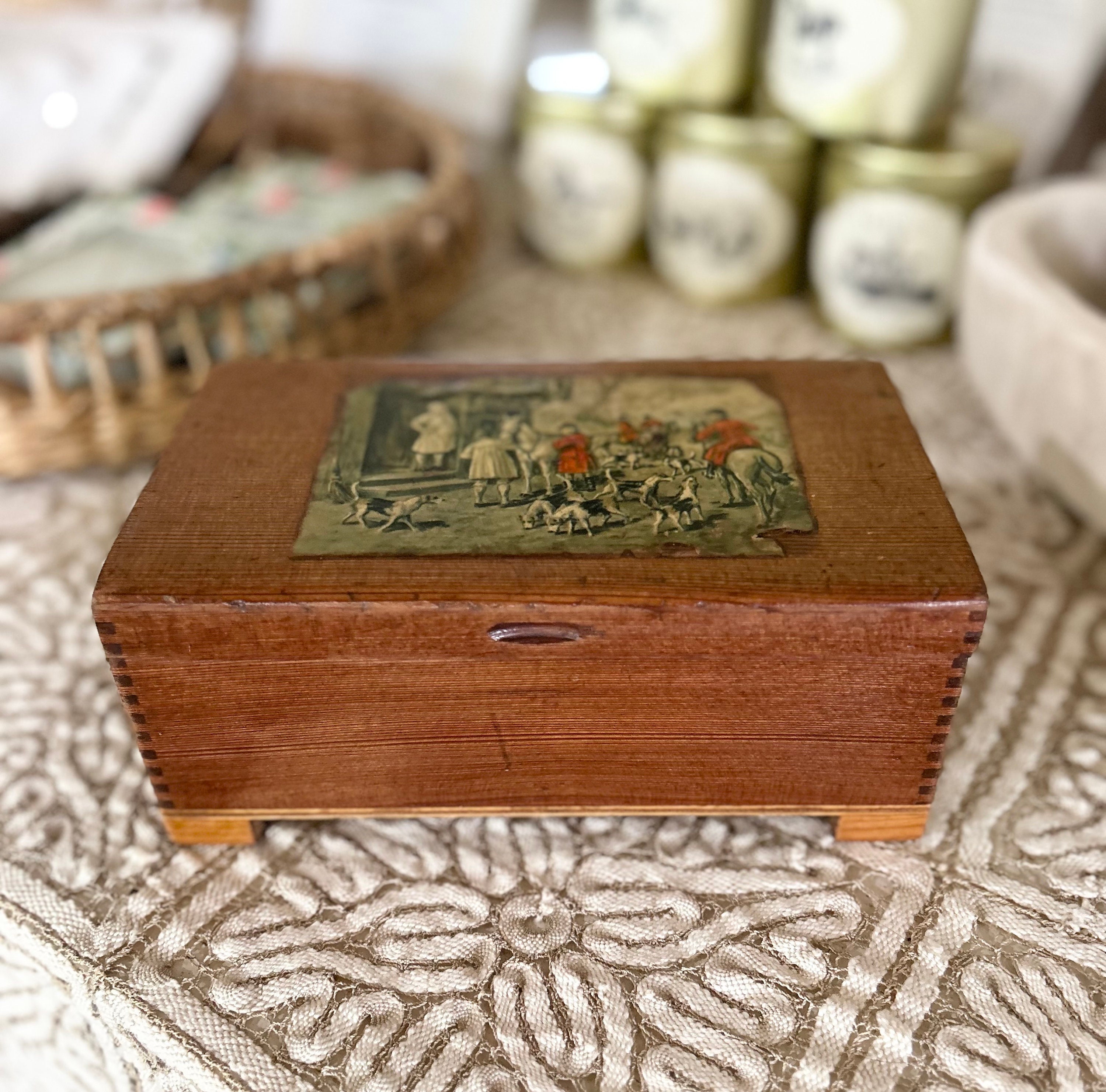 Vintage Equestrian Wood Keepsake Box - Etsy