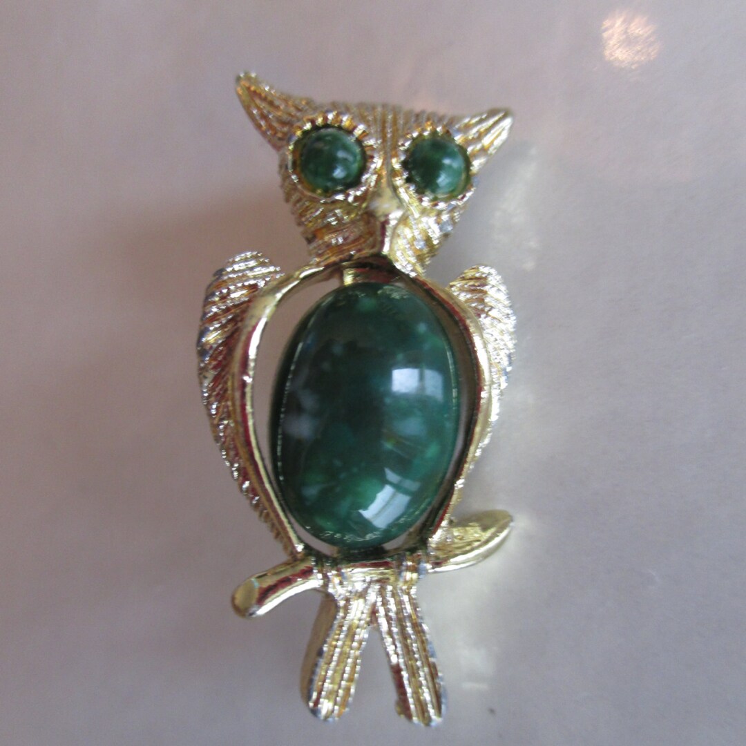 Mid Century 1950s Faux Jade Owl Brooch in Gold Setting, Gift for Her ...