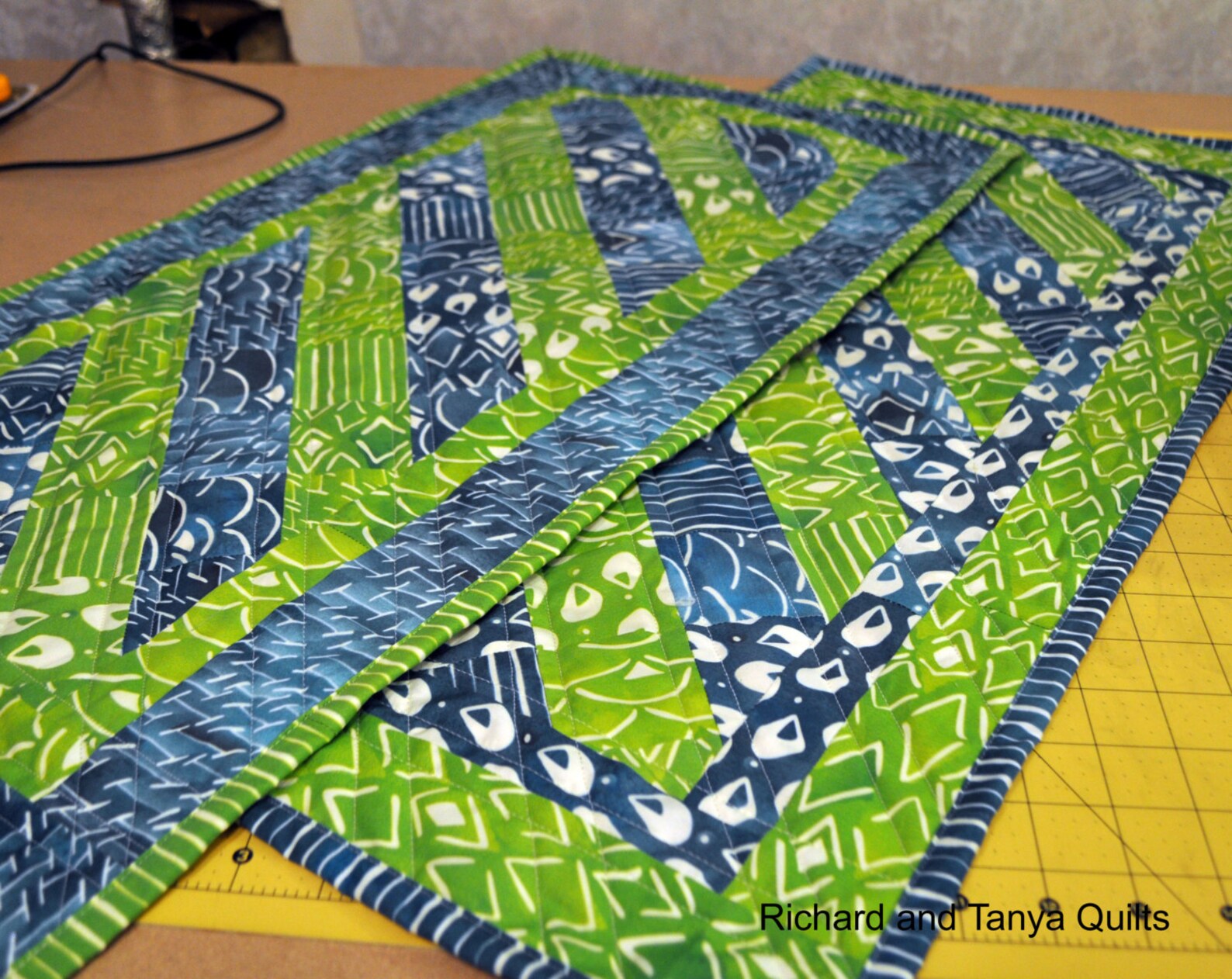 Diagonal Table Runner Pattern - Etsy