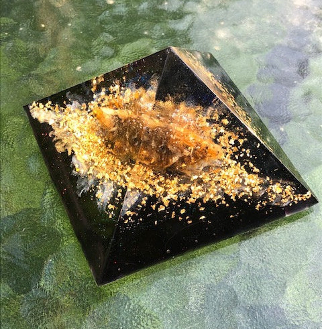 Pure 24 Ct Gold Large Galaxy Pyramid Nebula Orgonite Pyramid Reiki ...