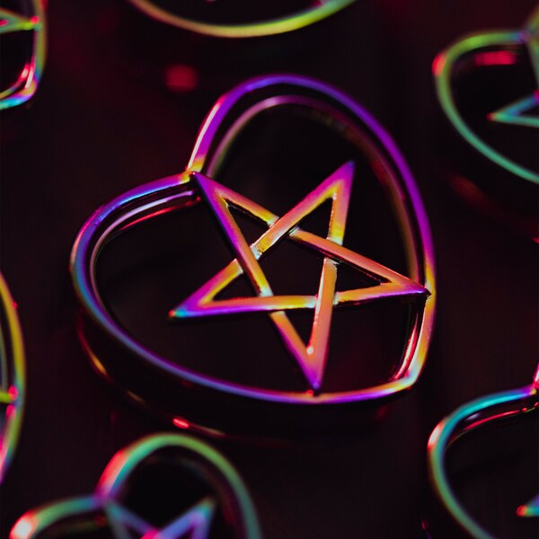 Pentagram Plug - Etsy