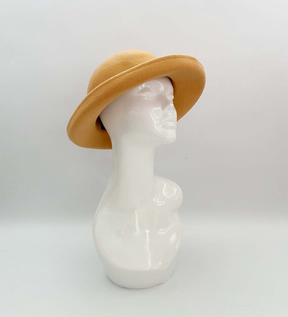 Vintage formal camel colours hat,bowler hat, races ha… - Gem