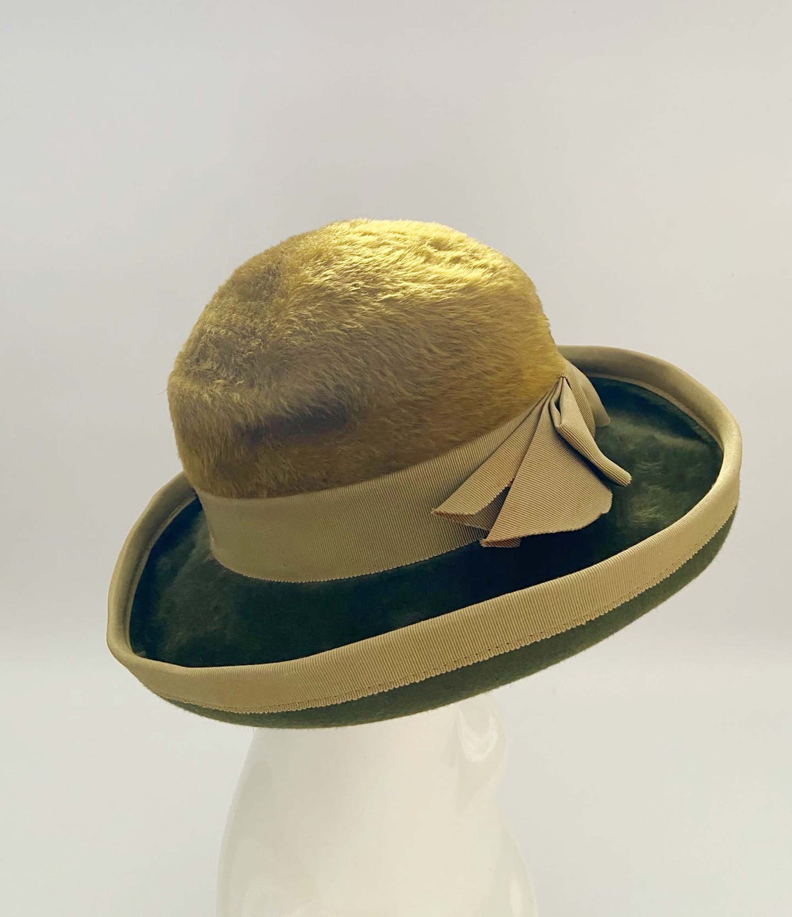 Vintage green wool hat burlesque hat races hat wedding hat | Etsy