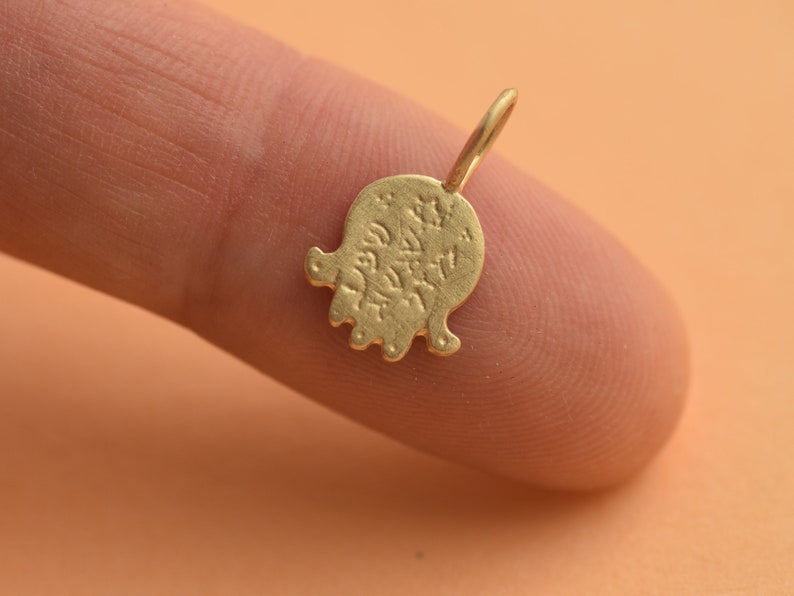 14K Gold Hamsa Pendant, Luck Pendant, Prosperity Pendant, Hand ...