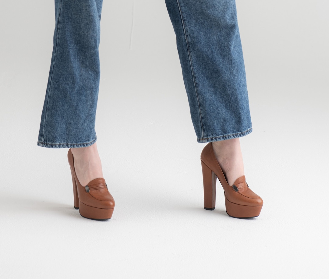 1970s Style Platforms - All Sizes - Leather 1970s Platform Moccasins ...