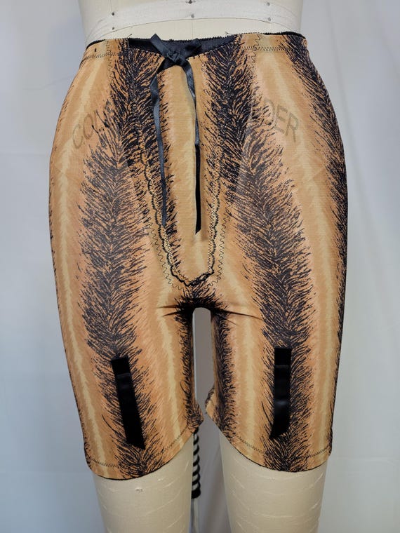 Vintage 1960s Lingerie Set Feather Print Bra Slip Ski… - Gem