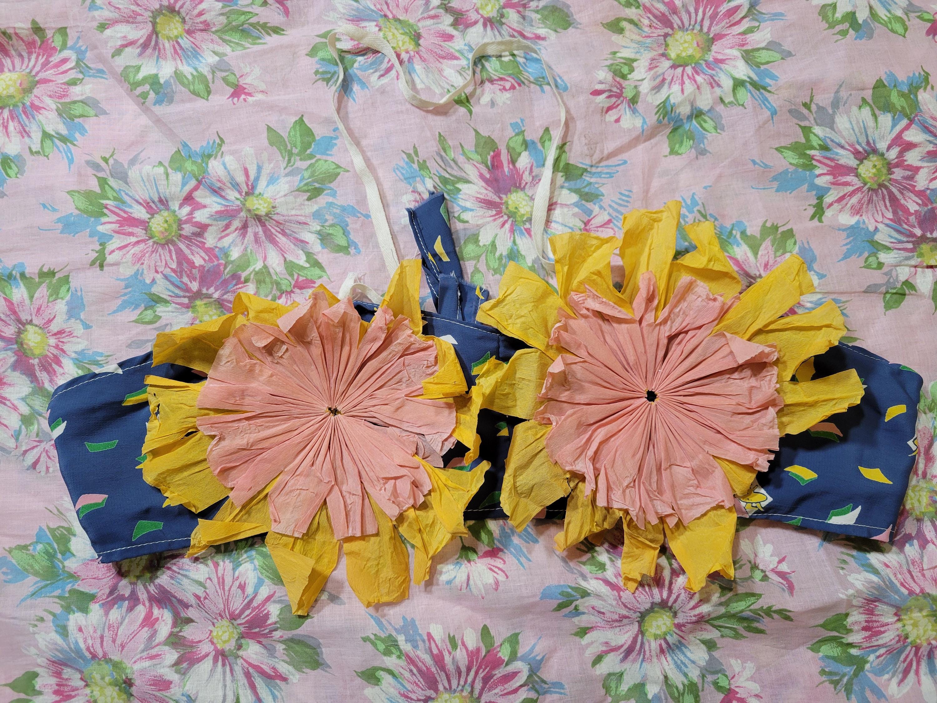Vintage 1940s Halter Bra Top Paper Flower Bust S/M Novelty Print Fabric ...