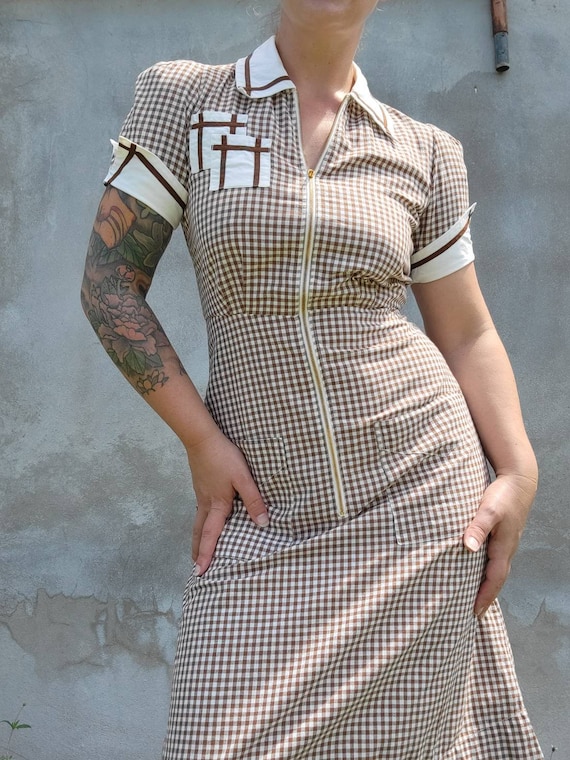 1940s Waitress