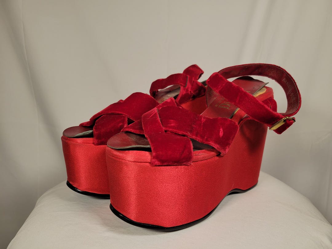 Vintage 1970s Platform Heels 70s Red Velvet Platforms 5.5 US Womens 5 1 ...