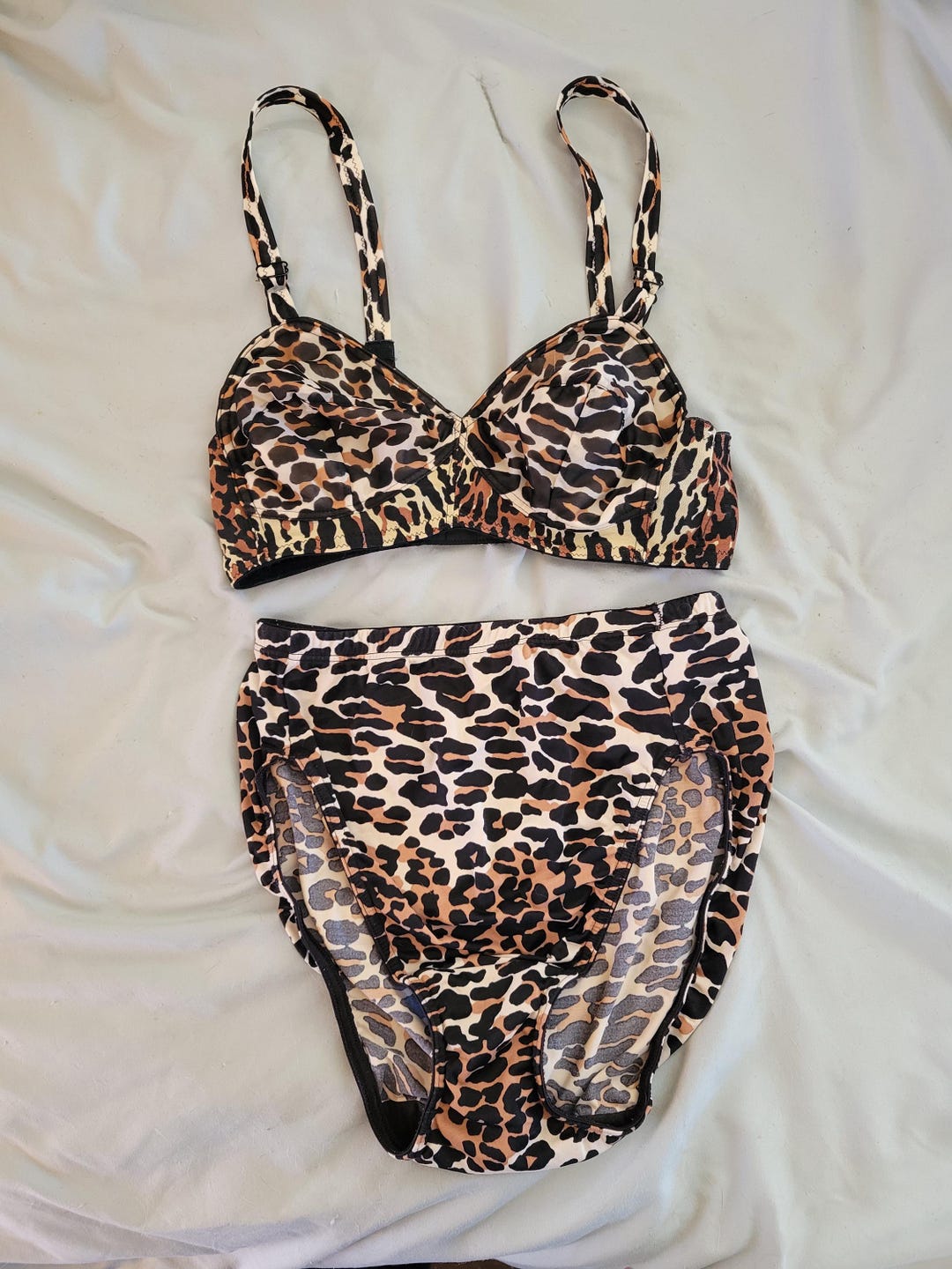 Vintage Leopard Print Bullet Bra and Matching Bottom Vanity Fair 32B ...