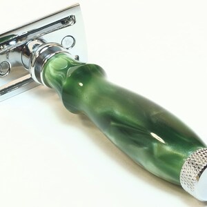 Ergonomic double edge safety razor handle in swirling green | Etsy