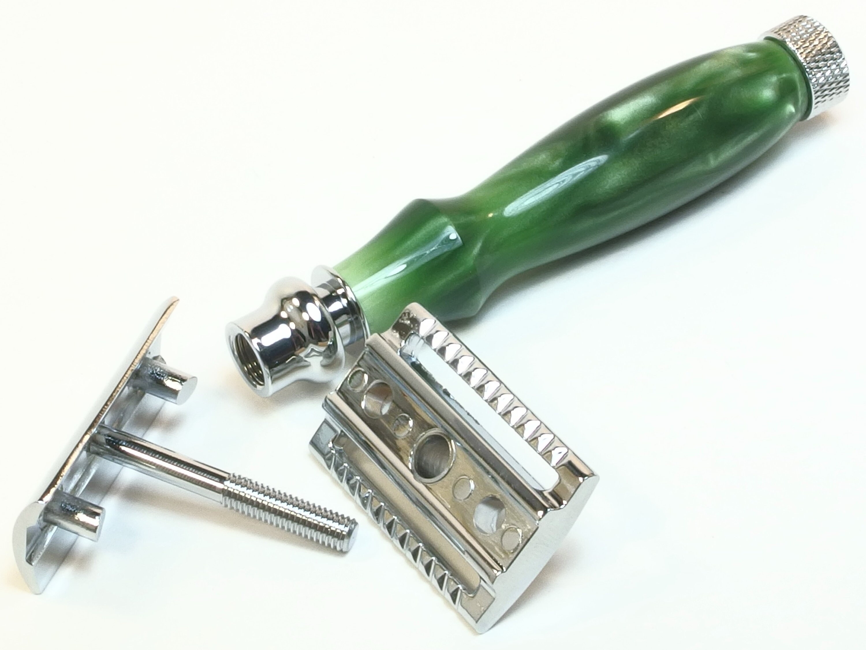 Ergonomic double edge safety razor handle in swirling green | Etsy