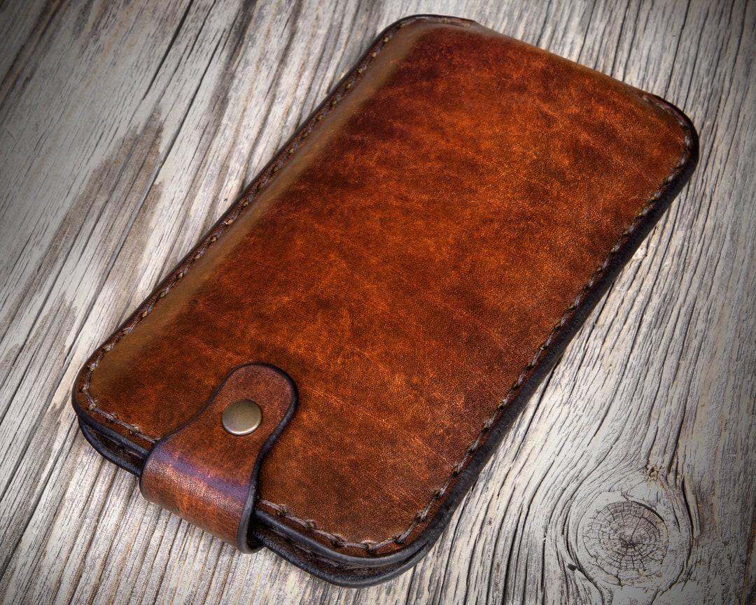 Pull Tab Closure iPhone 17 Full-grain Leather Sleeve: Custom Fit for ...