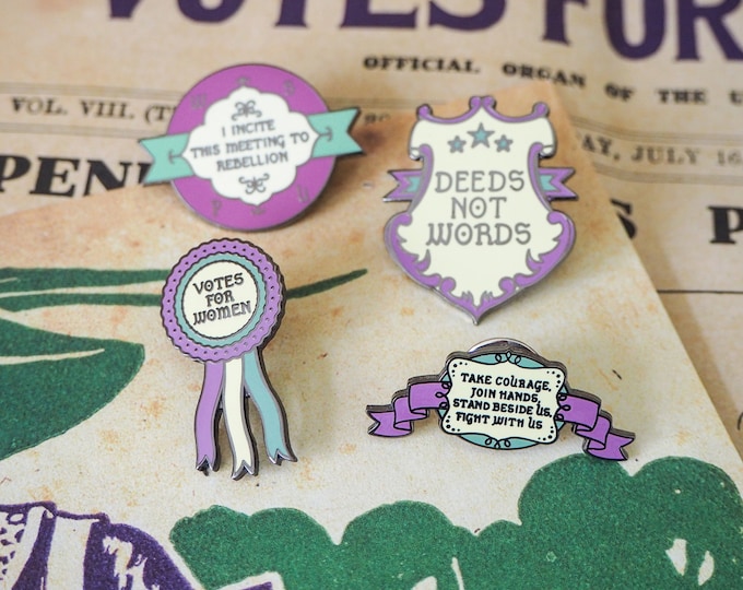 Suffragette Flag Lapel Pin Badge Votes for WOMEN Suffragettes Symbol ...