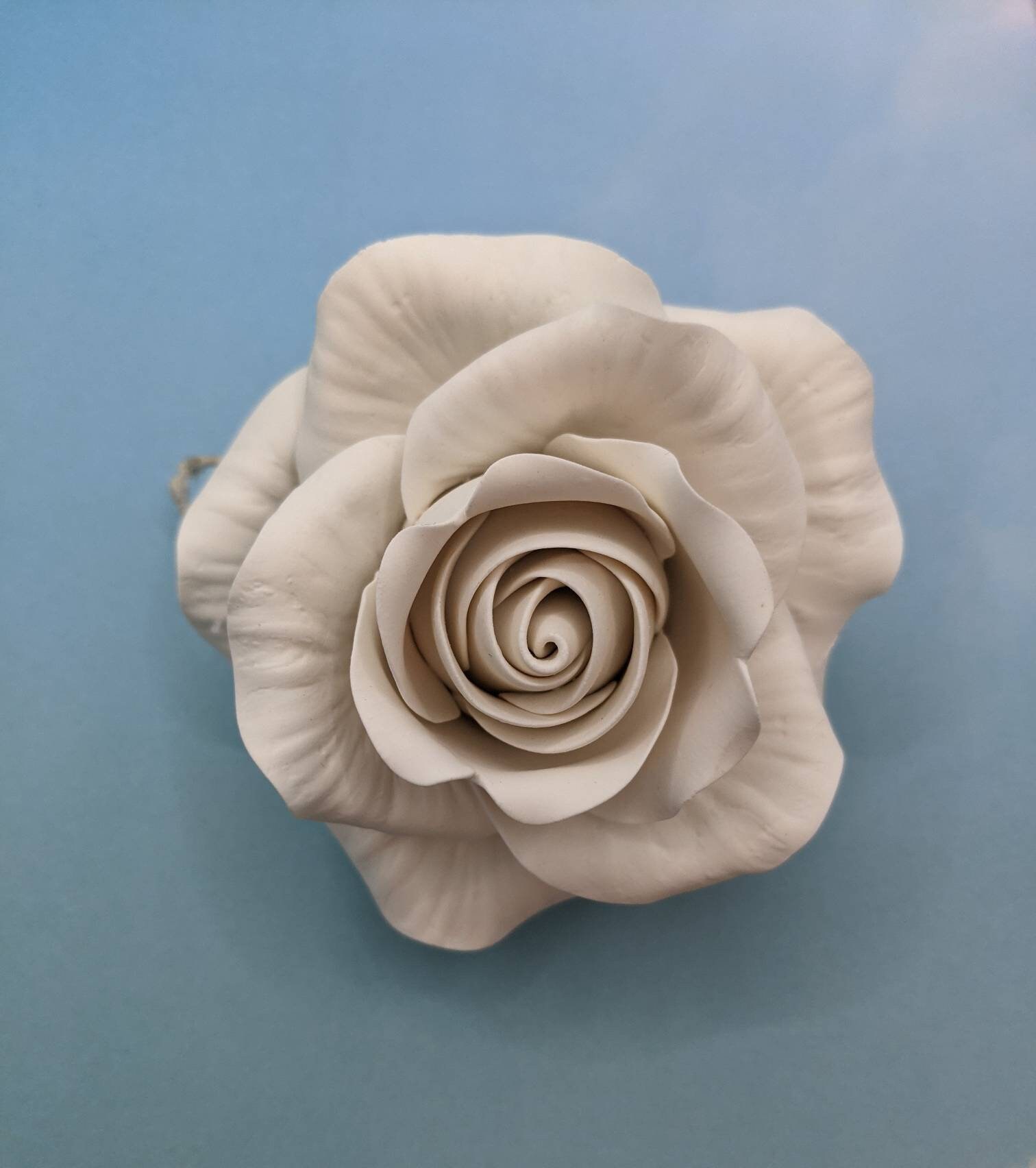 GUM PASTE 2 MEGHAN'S roses White Flowers Cake Cupcakes | Etsy