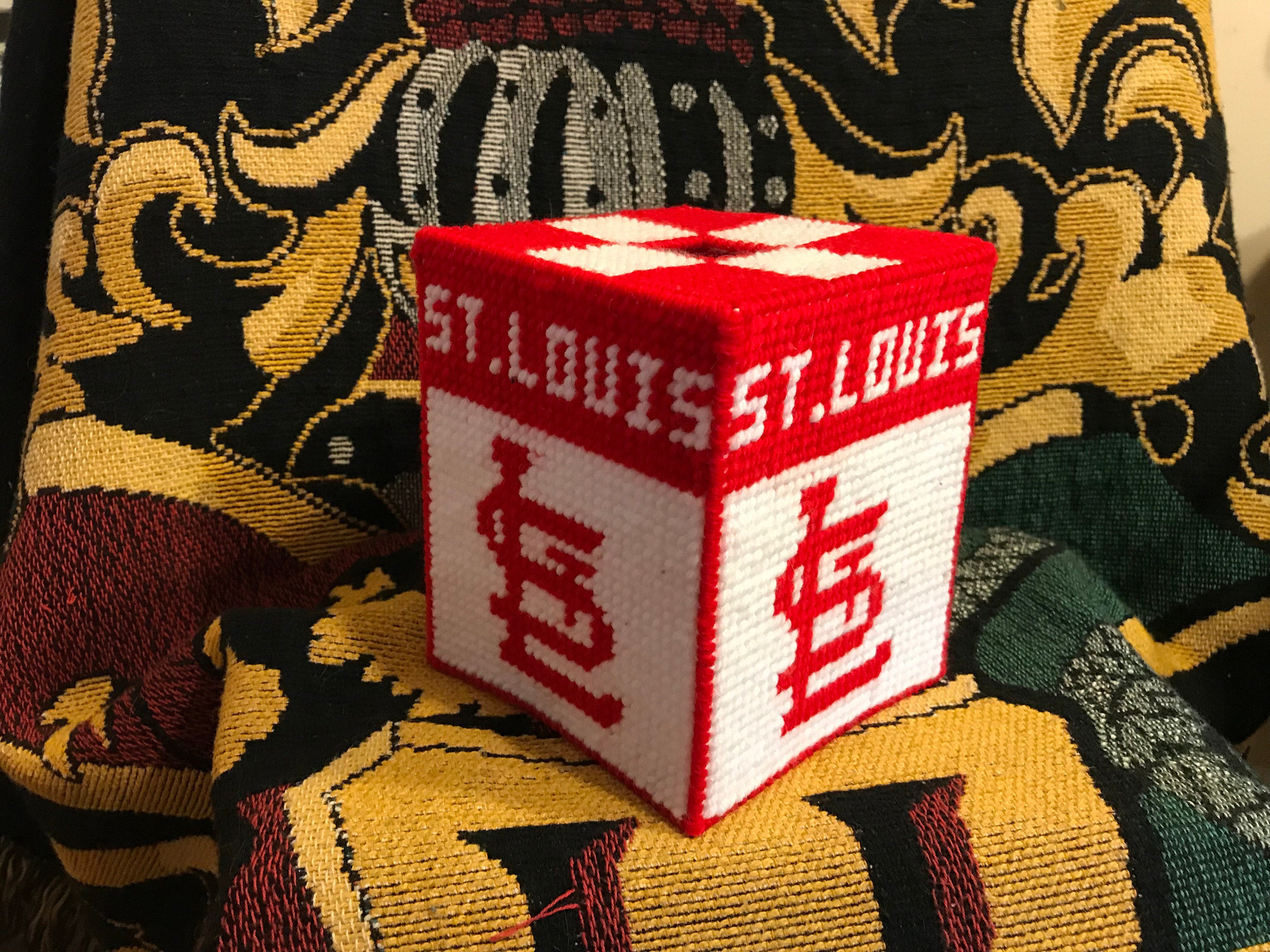 Cardinals Tissue Box Cover - Etsy