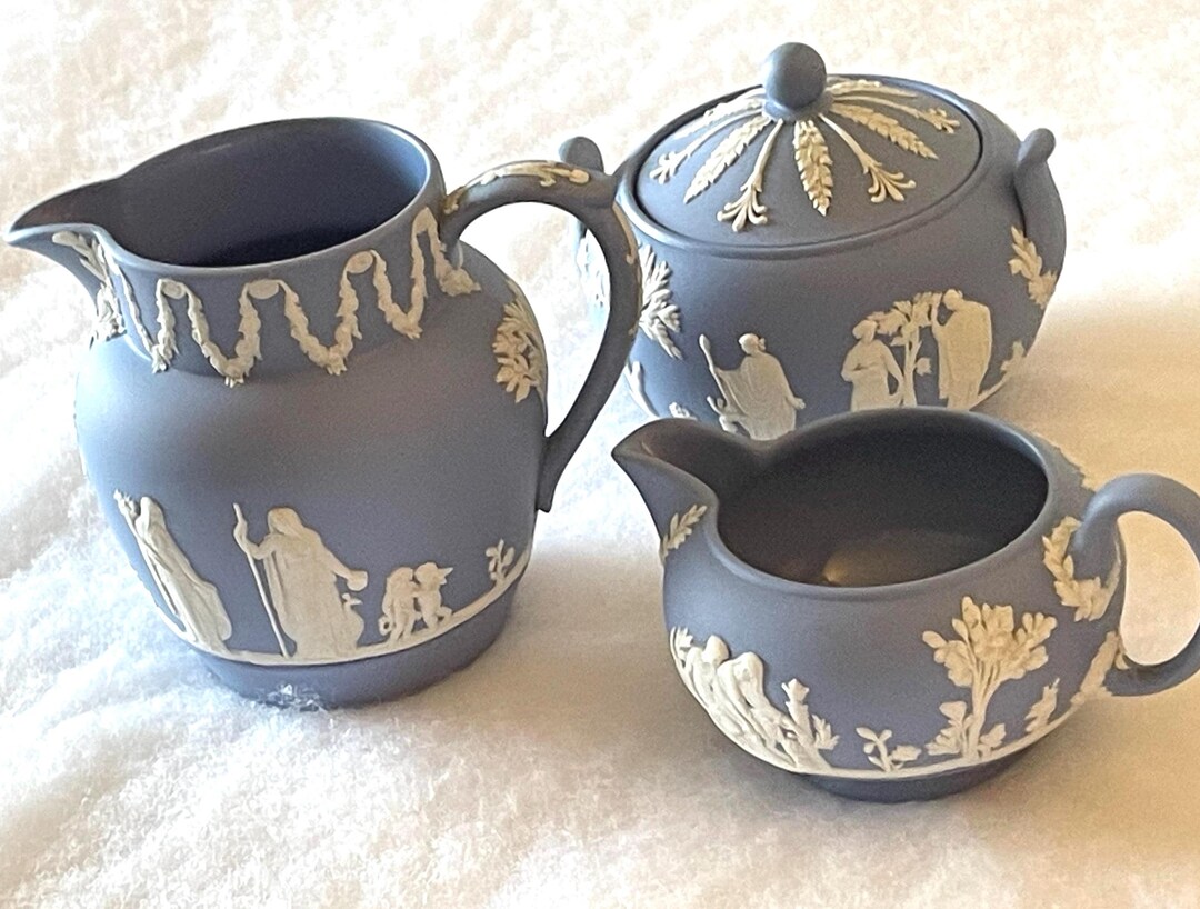 Vintage Wedgewood Light Blue Jasperware Serving Set, Large & Small ...